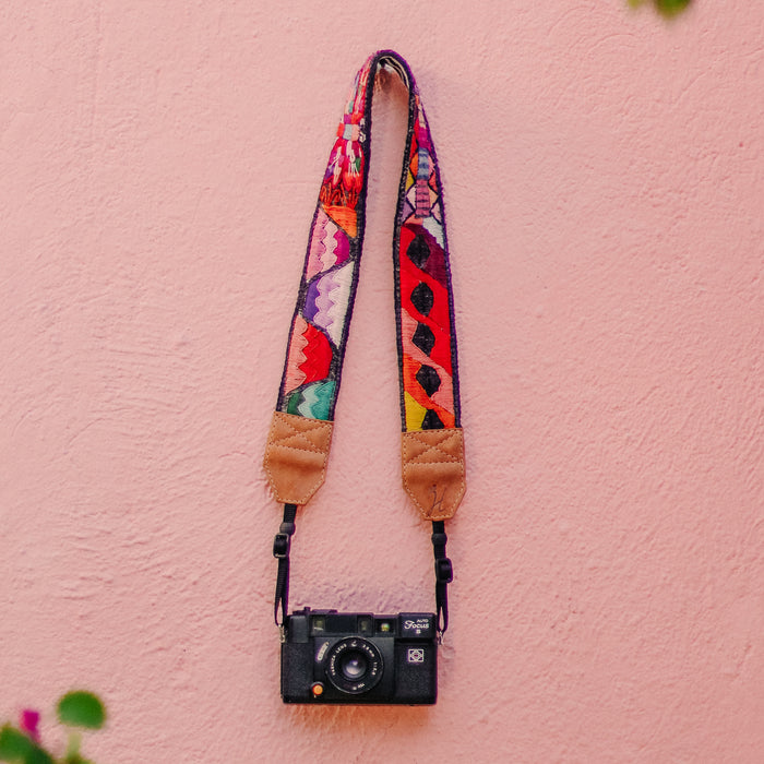 Hiptipico | Embroidered Straps Handcrafted in Guatemala | Ethical Fashion